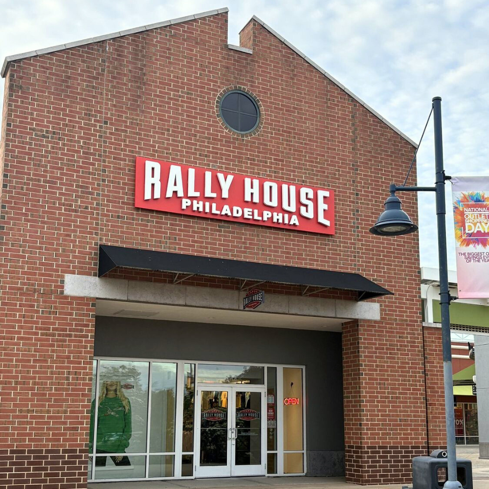 Rally House Philadelphia Premium Outlets | Saquon Barkley Jersey ...