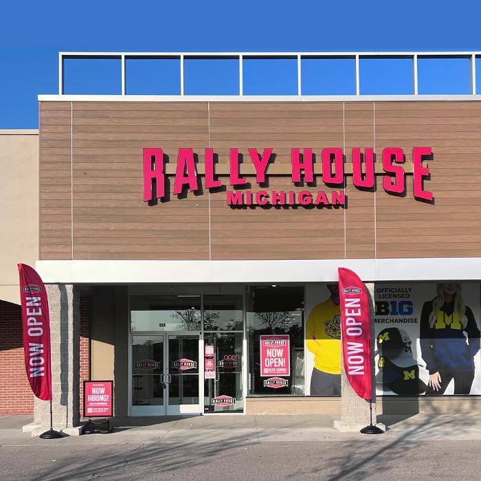 Rally House Maple Village Crossing Ann Arbor | Detroit Lions Apparel ...