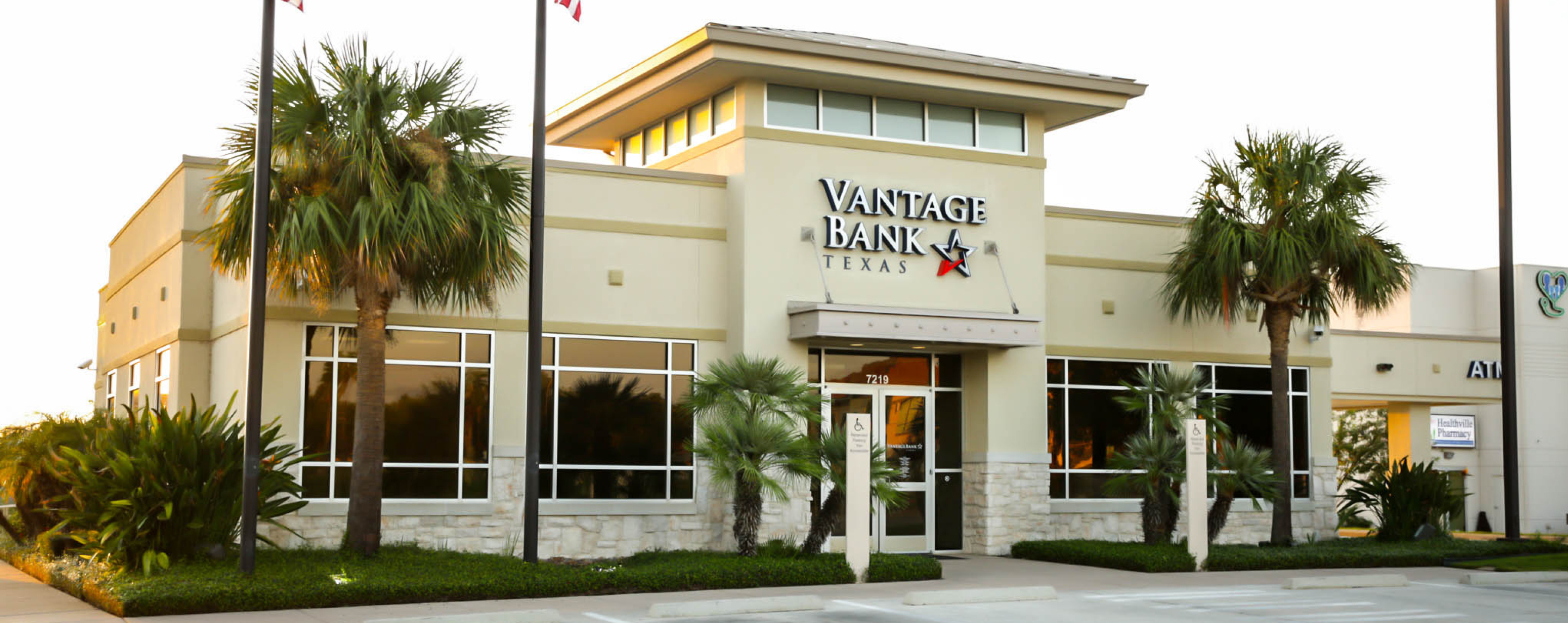 Community bank in Laredo, Texas 78041 | Vantage Bank - 22