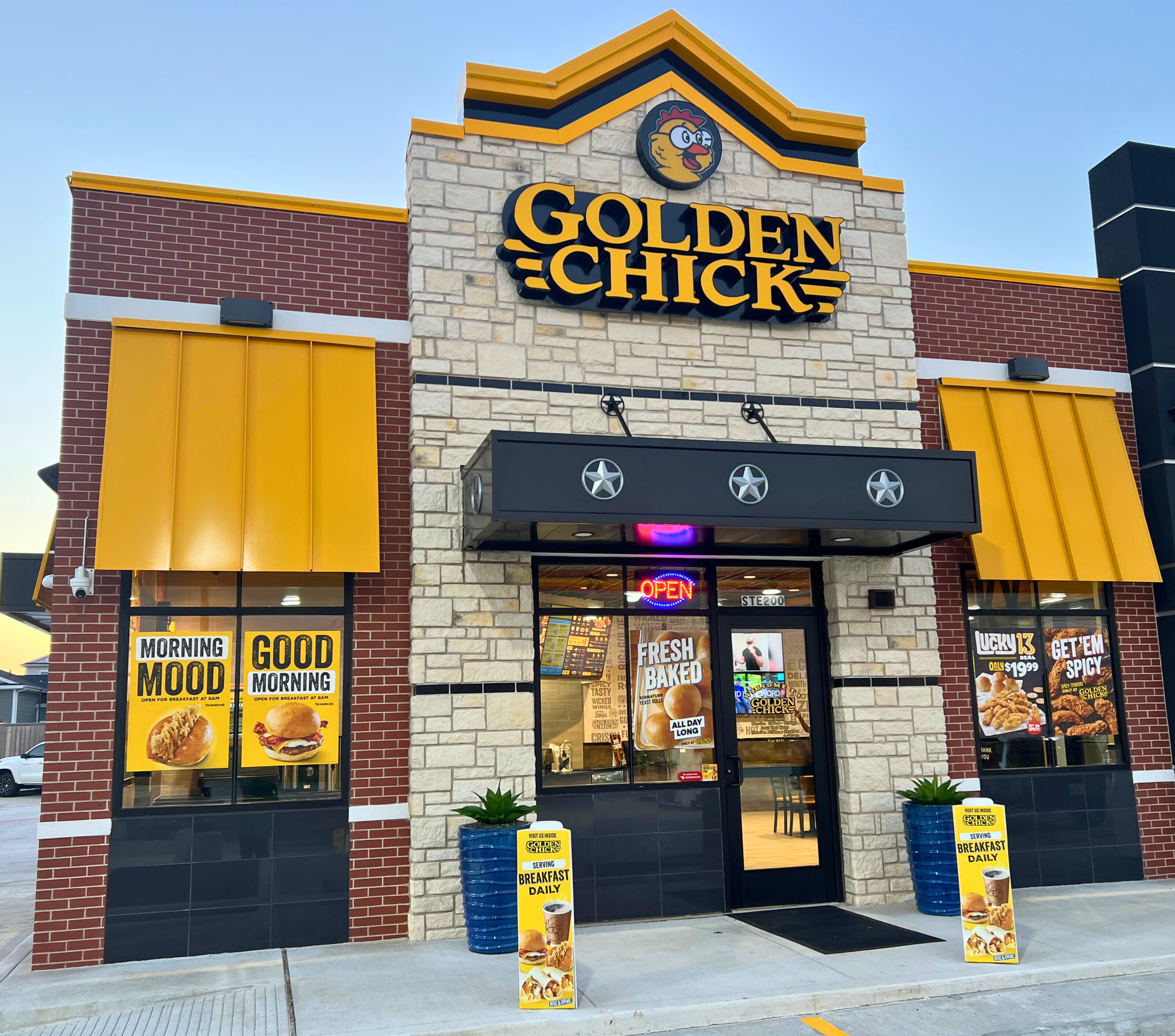 Golden Chick Location in Houston , TX | 1407