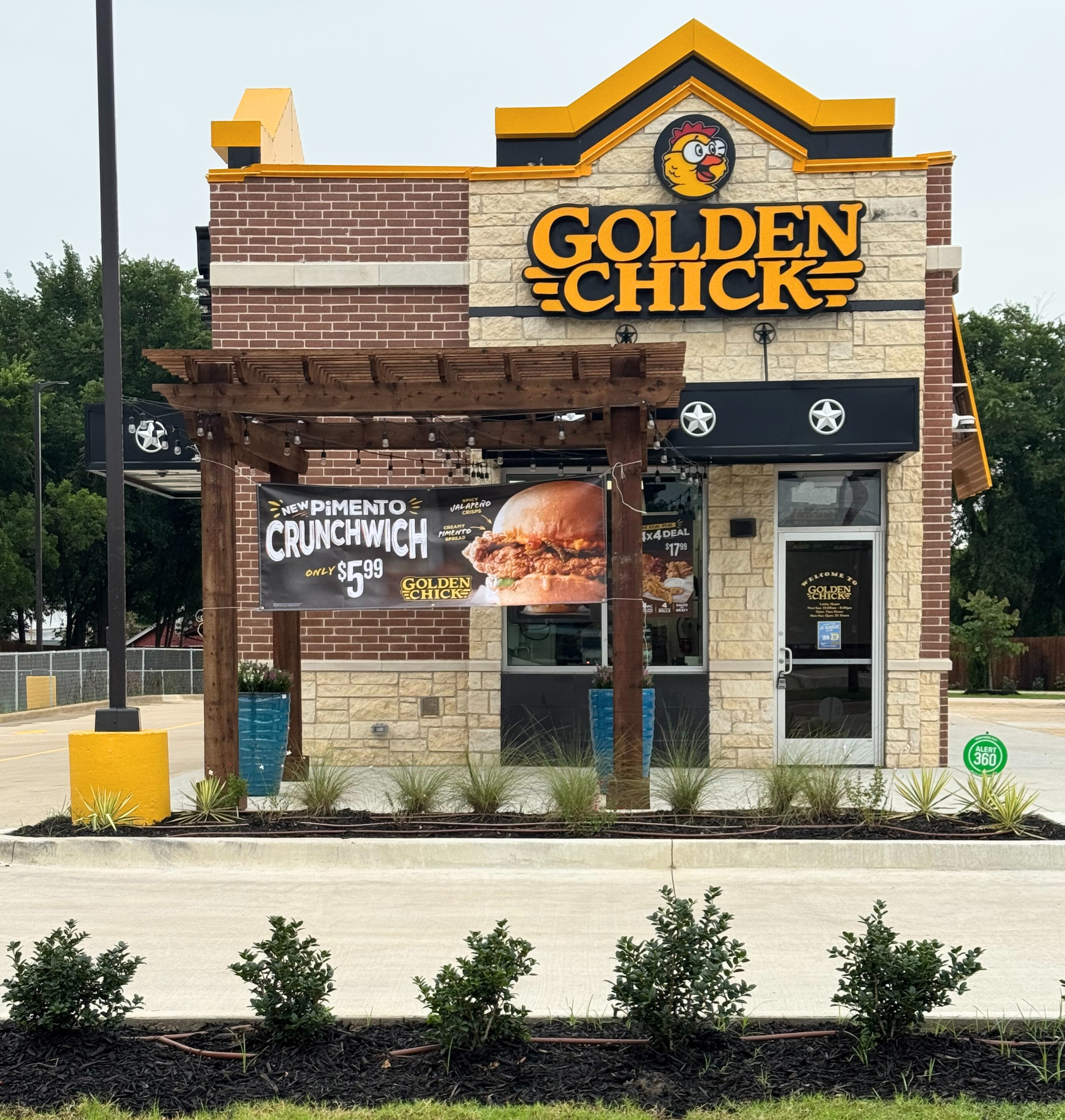 Golden Chick Location in Dallas, Texas | 1365