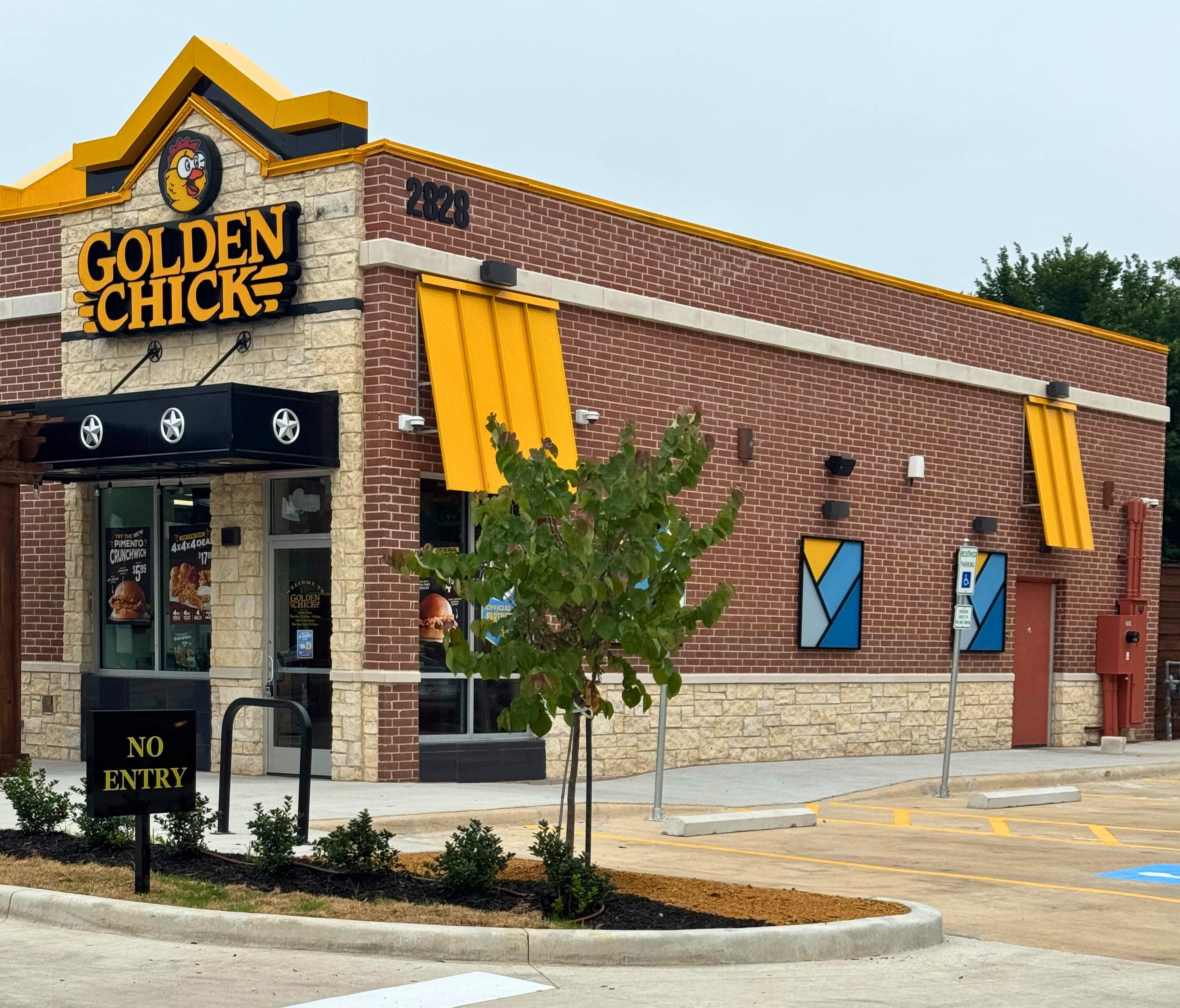 Golden Chick Location in Dallas, Texas | 1365