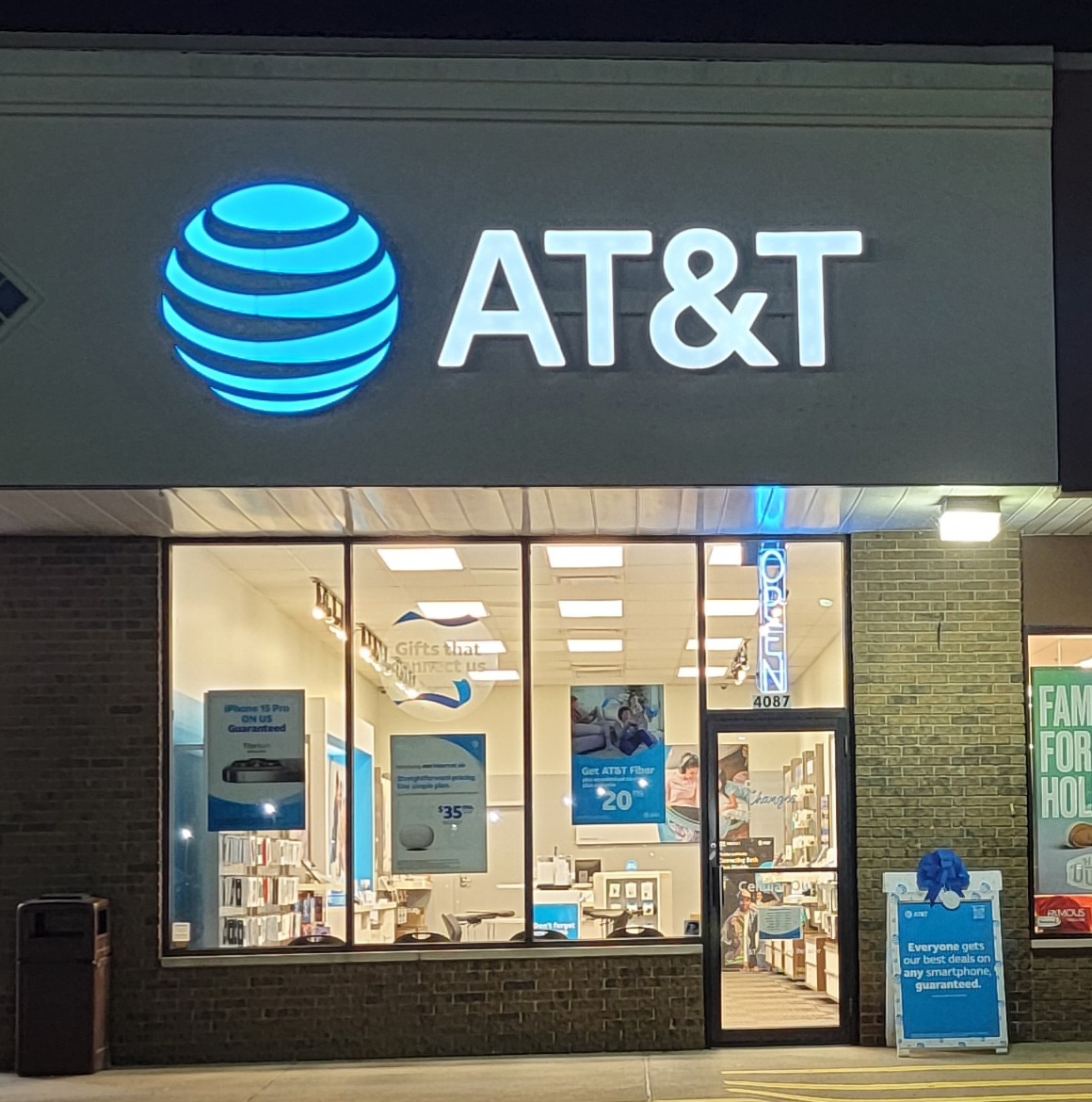 Cell Phone Store in Fort Gratiot | iPhones, Samsung Phones, Prepaid Phones | AT&T Store Port ...