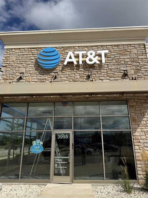 Cell Phone Store in Manitowoc | iPhones, Samsung Phones, Prepaid Phones ...