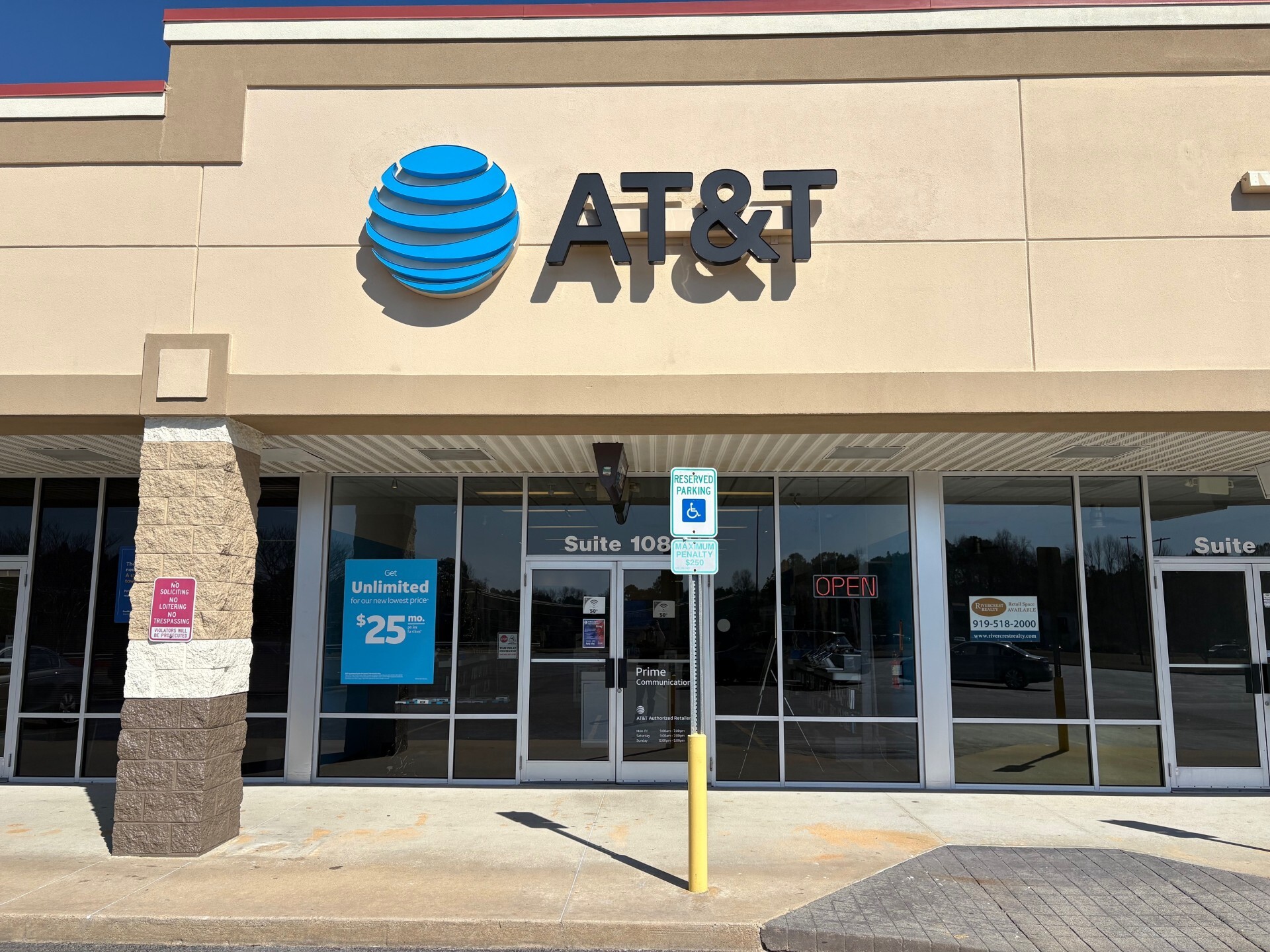 Phones, Internet & Holiday Tech Gifts at AT&T | AT&T Spring Lake - 630 ...