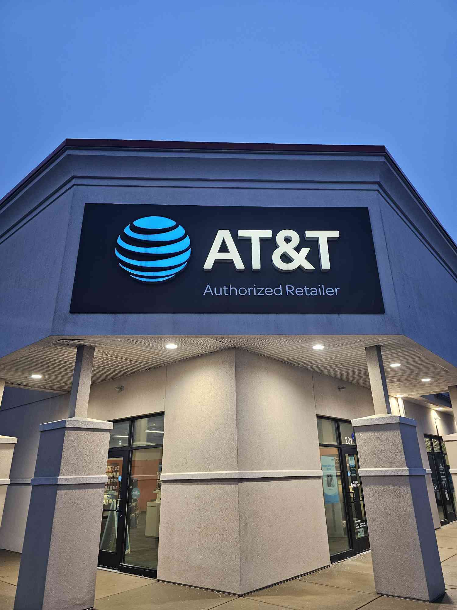 Cell Phone Store in Charlotte | iPhones, Samsung Phones, Prepaid Phones ...