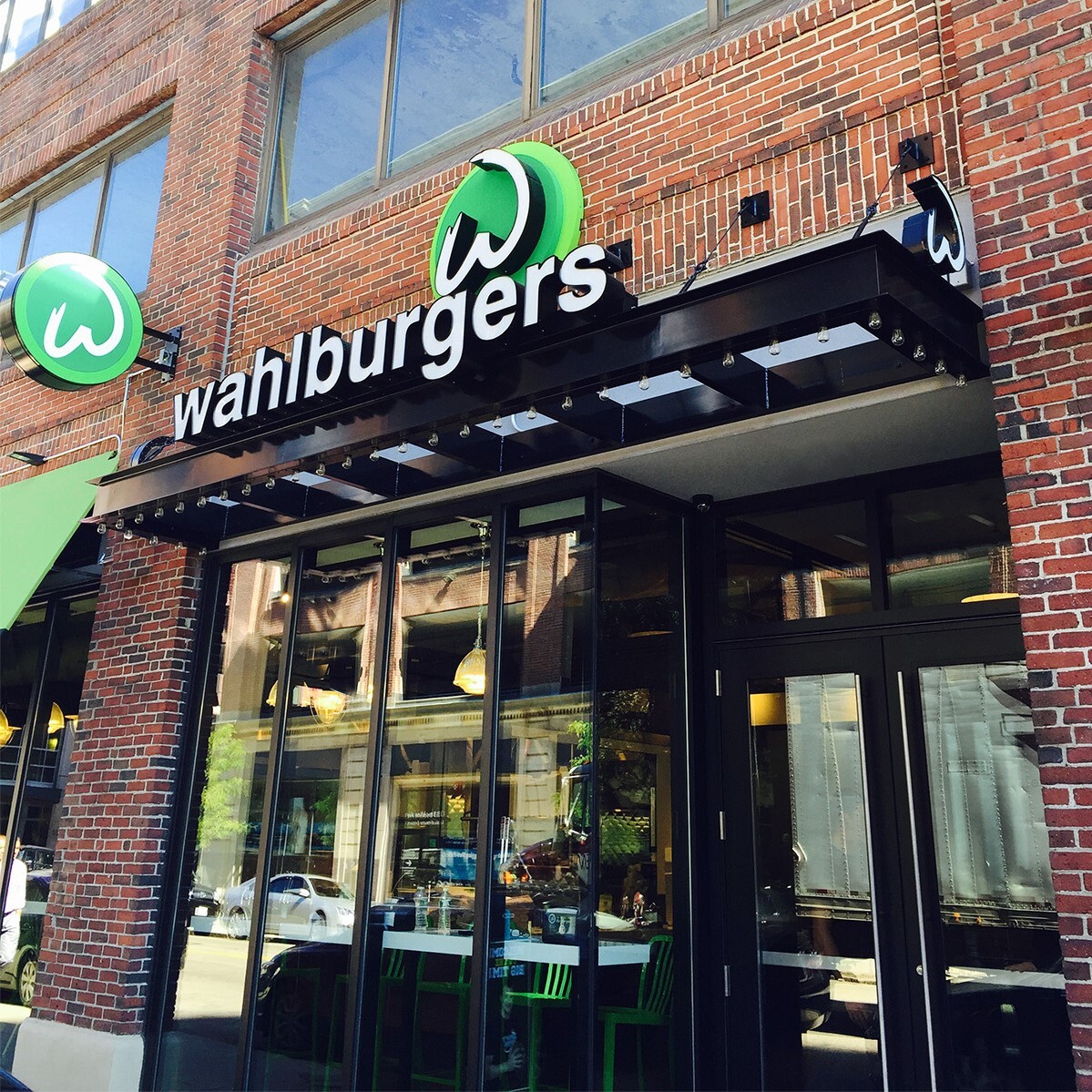 Gold Country | Wahlburgers – Oroville, CA