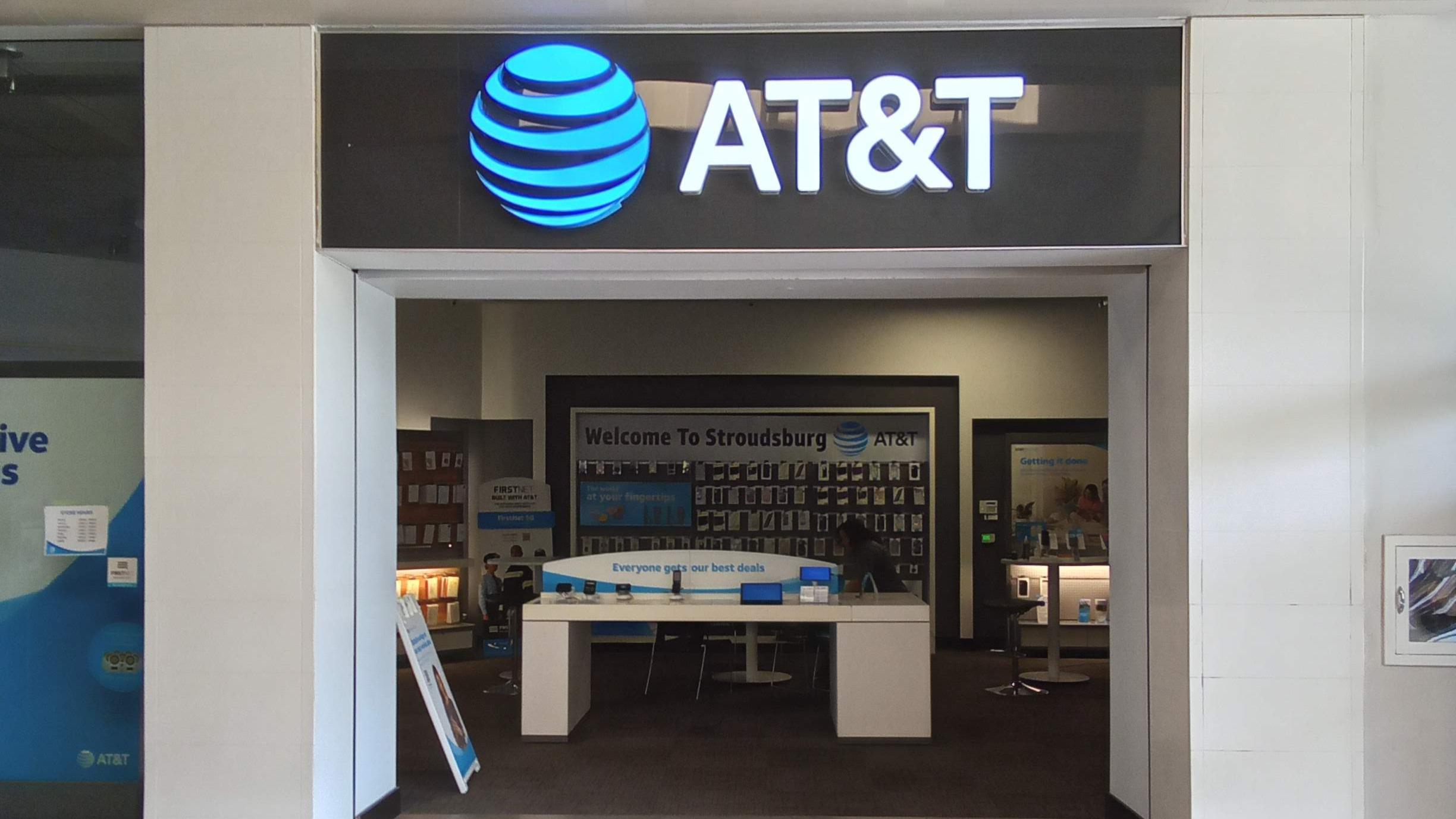 Phones, Internet & Holiday Tech Gifts at AT&T | AT&T Stroud Mall - 454 ...