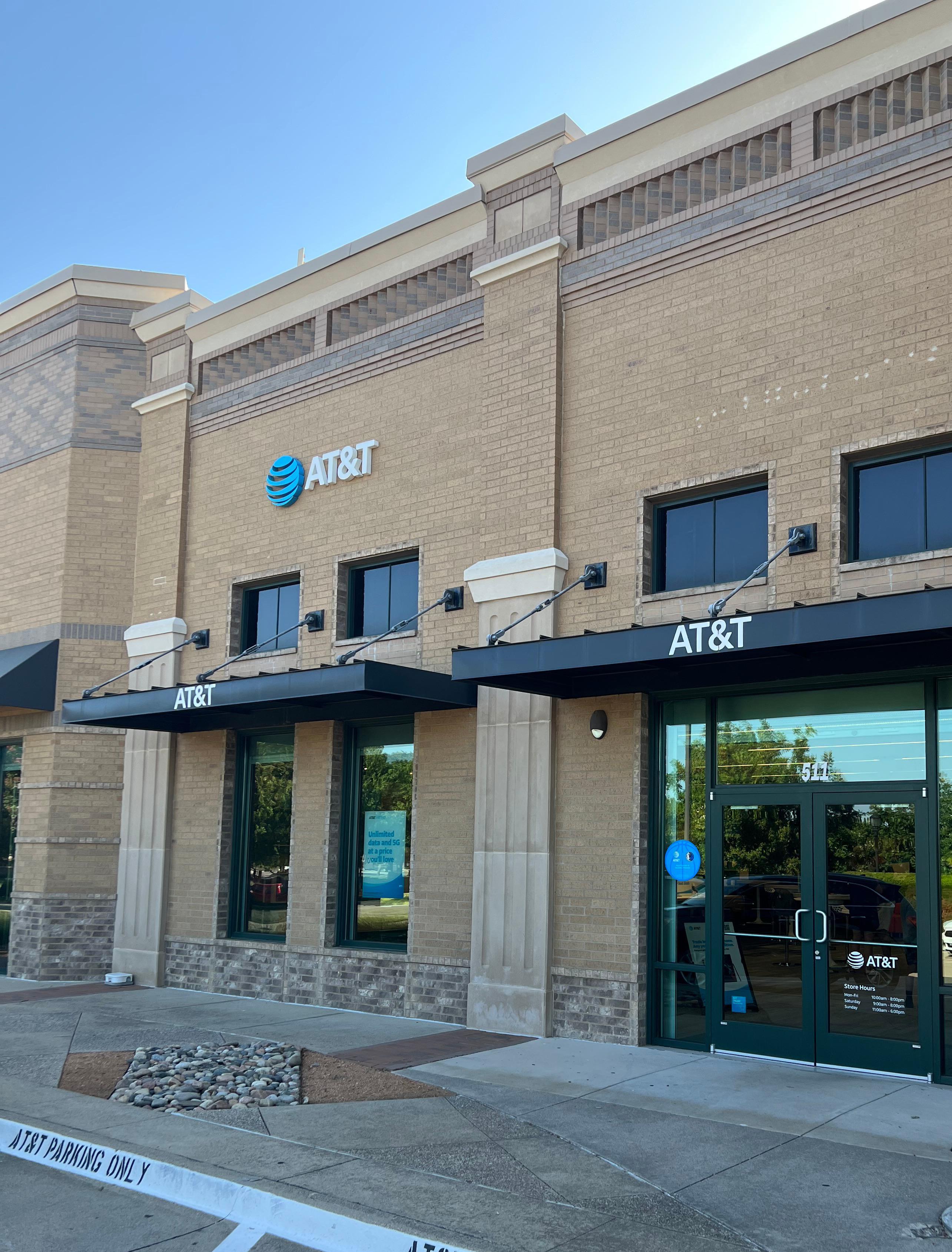 Phones, Internet & Holiday Tech Gifts at AT&T | AT&T Southlake Town ...