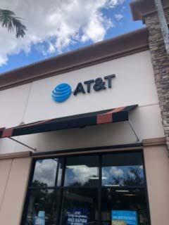 Phones, Internet & Holiday Tech Gifts at AT&T | AT&T University Dr ...