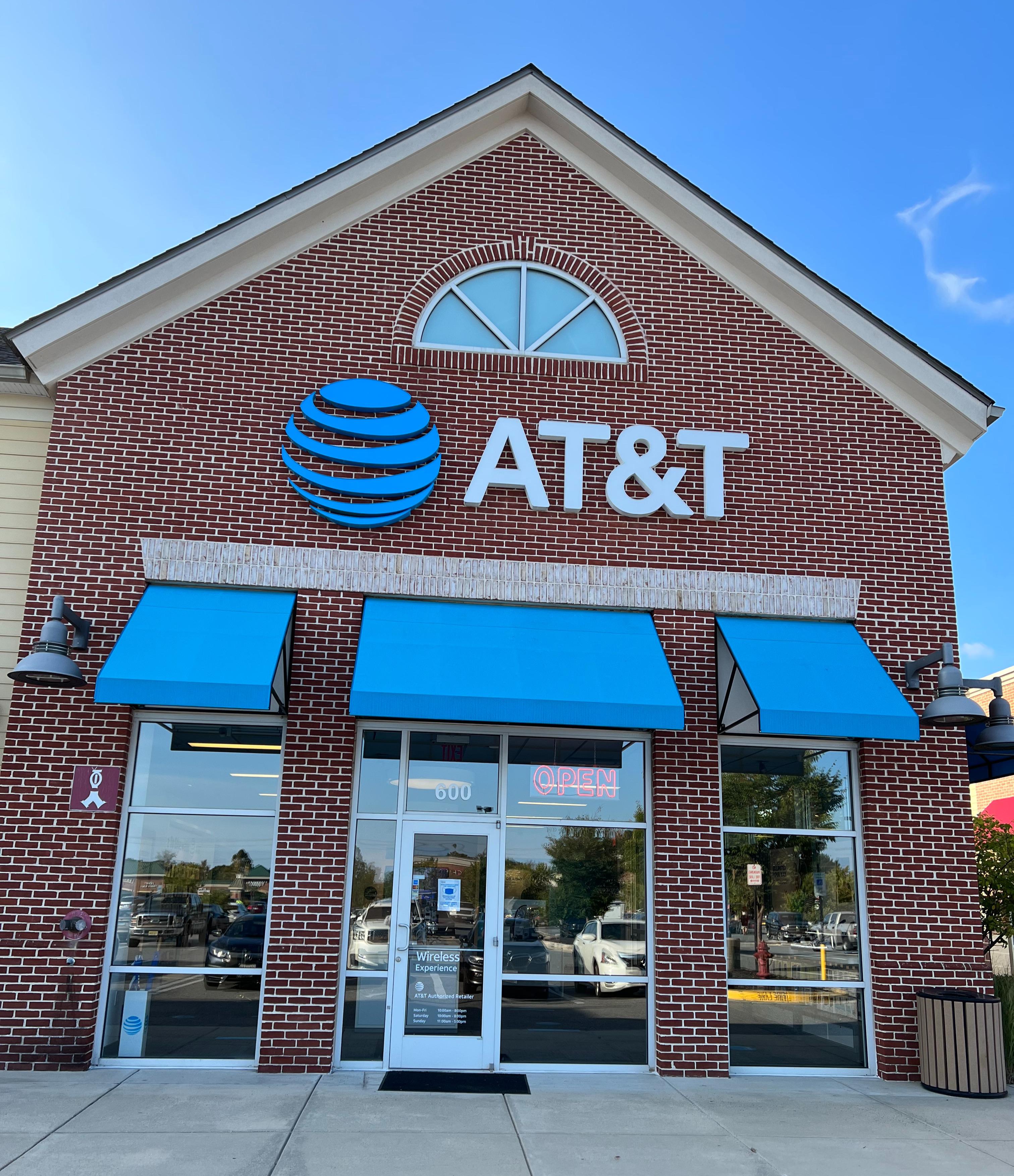 Cell Phone Store in Edgewater | iPhones, Samsung Phones, Prepaid Phones ...