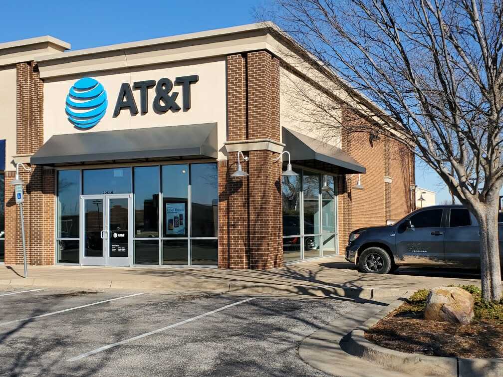 Phones, Internet & Holiday Tech Gifts at AT&T | AT&T EDMOND - 2003 W ...