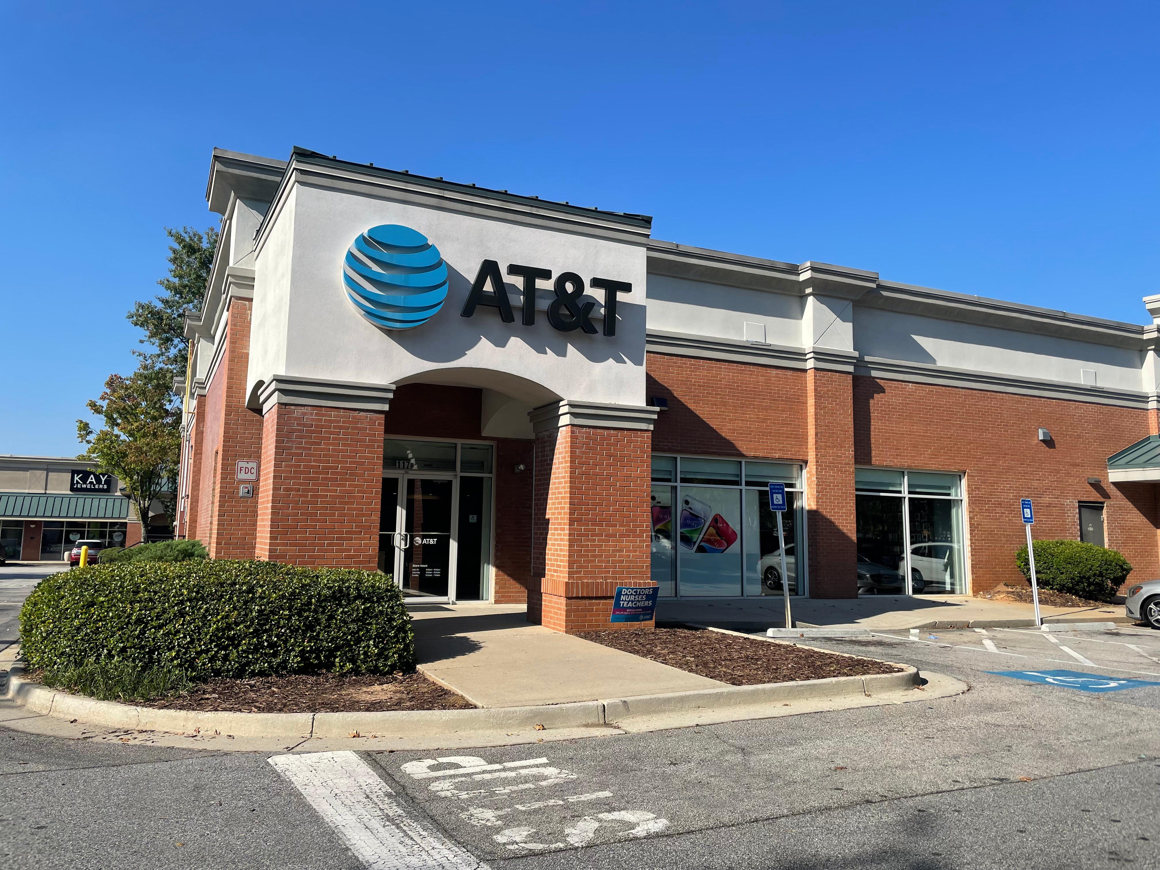AT&T Fayetteville | Cell Phones, Wireless Plans & Accessories | 117 ...