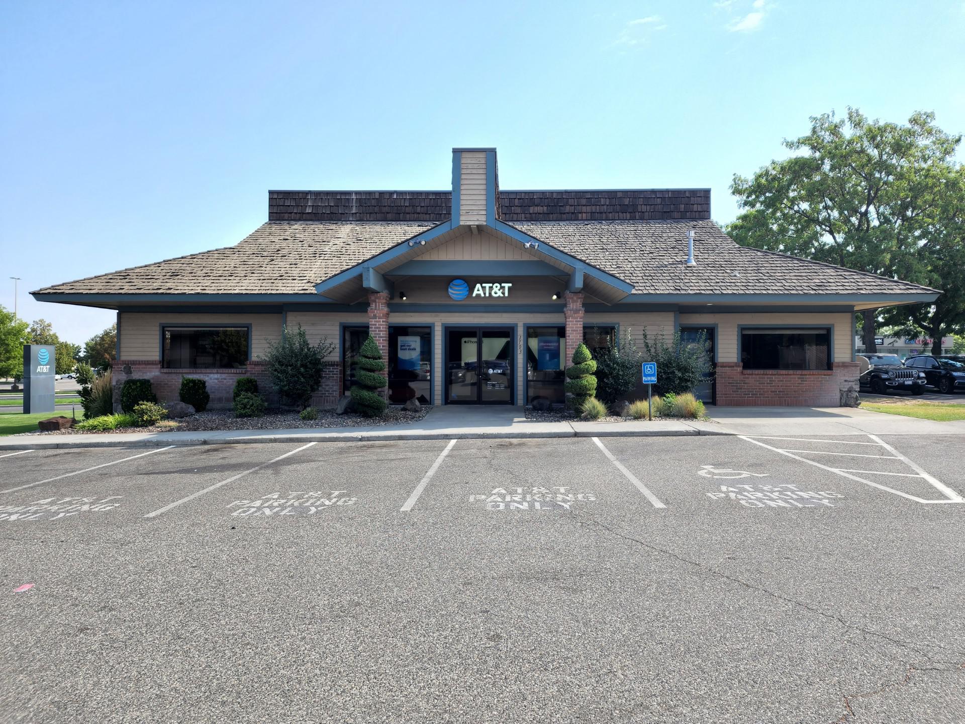 Phones, Internet & Holiday Tech Gifts at AT&T | AT&T Tri-Cities - 1103 ...