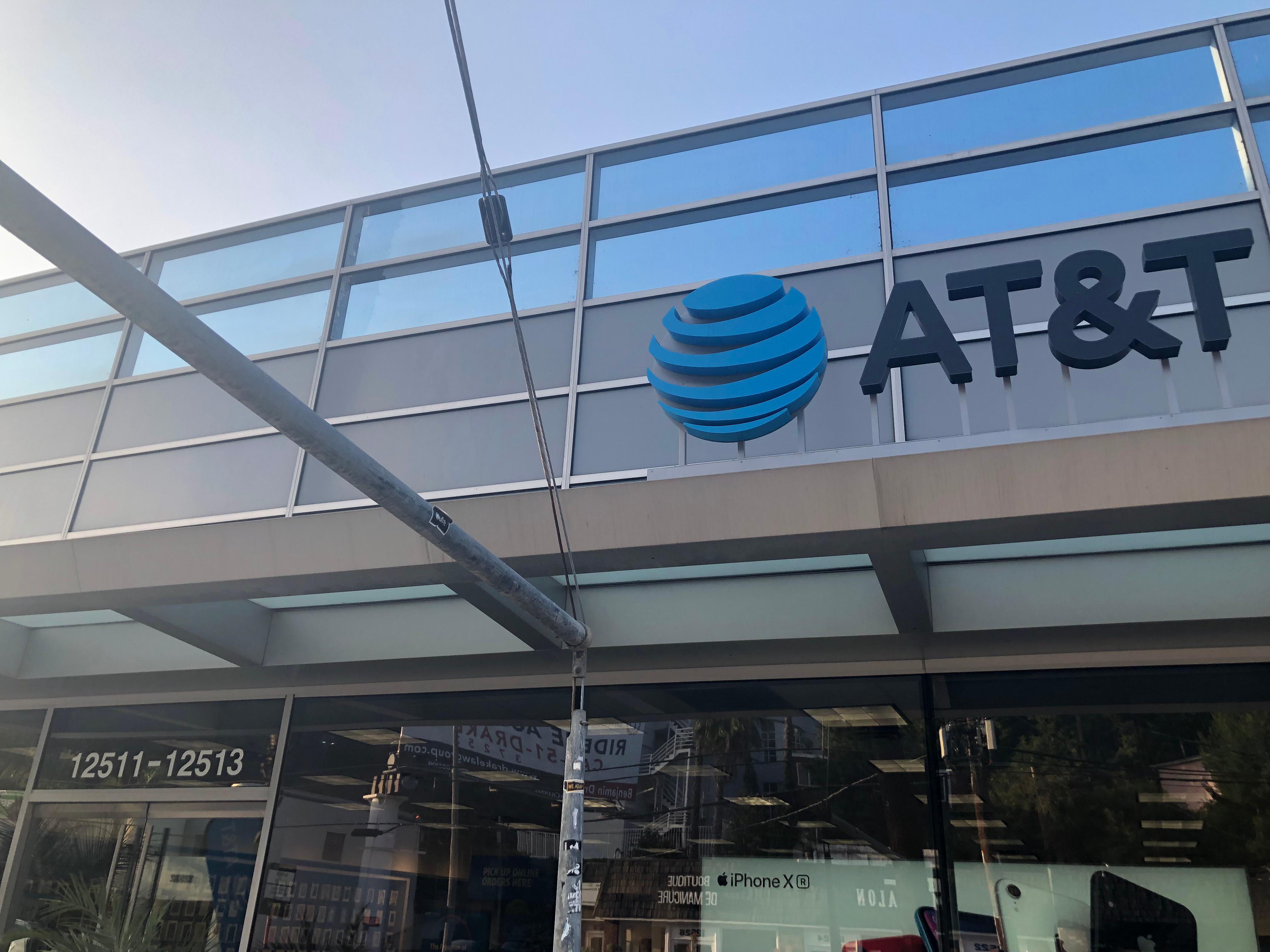Tienda de teléfonos móviles en Studio City | iPhones, teléfonos Samsung ...
