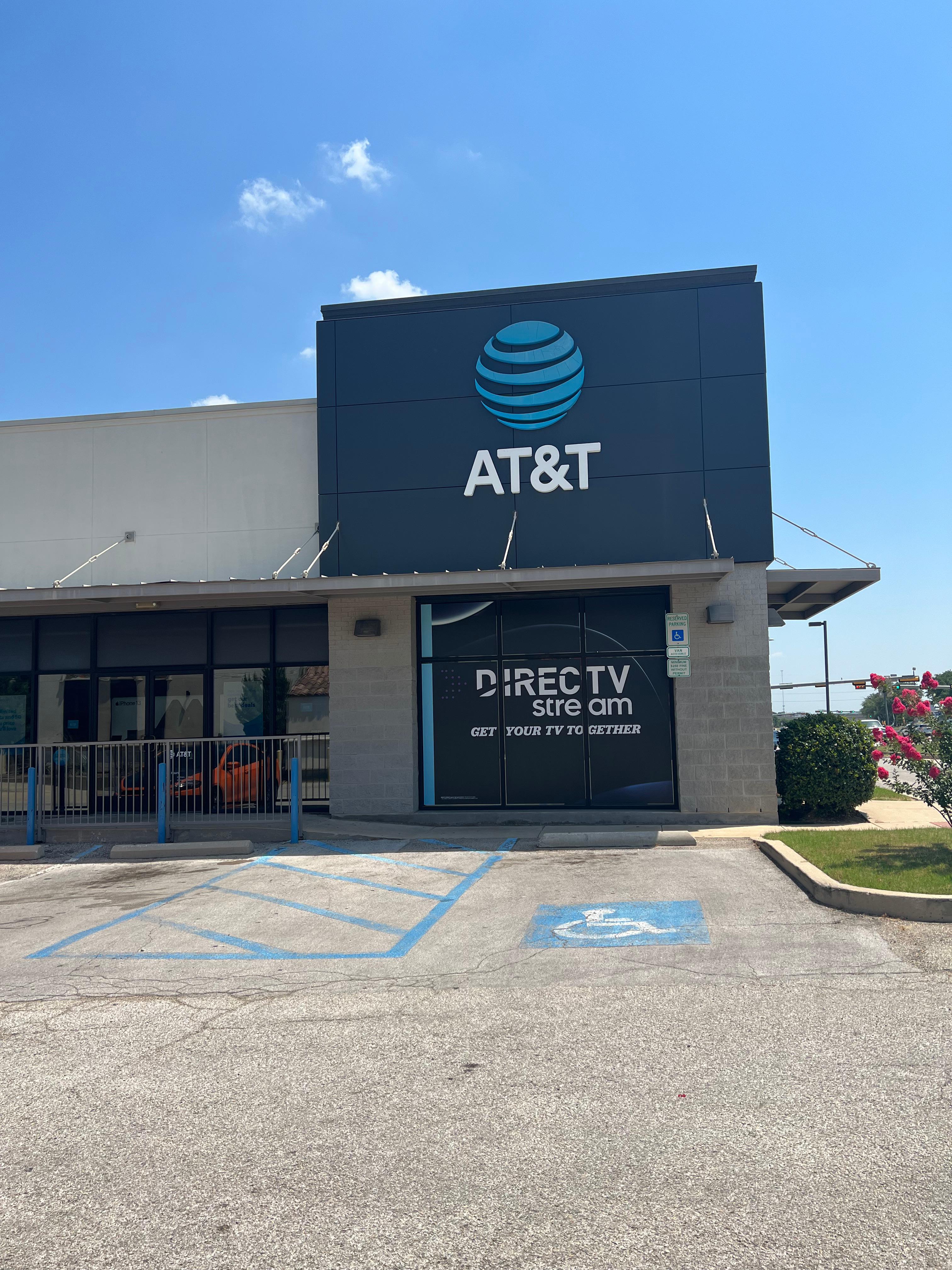 Cell Phone Store in Denton | iPhones, Samsung Phones, Prepaid Phones ...