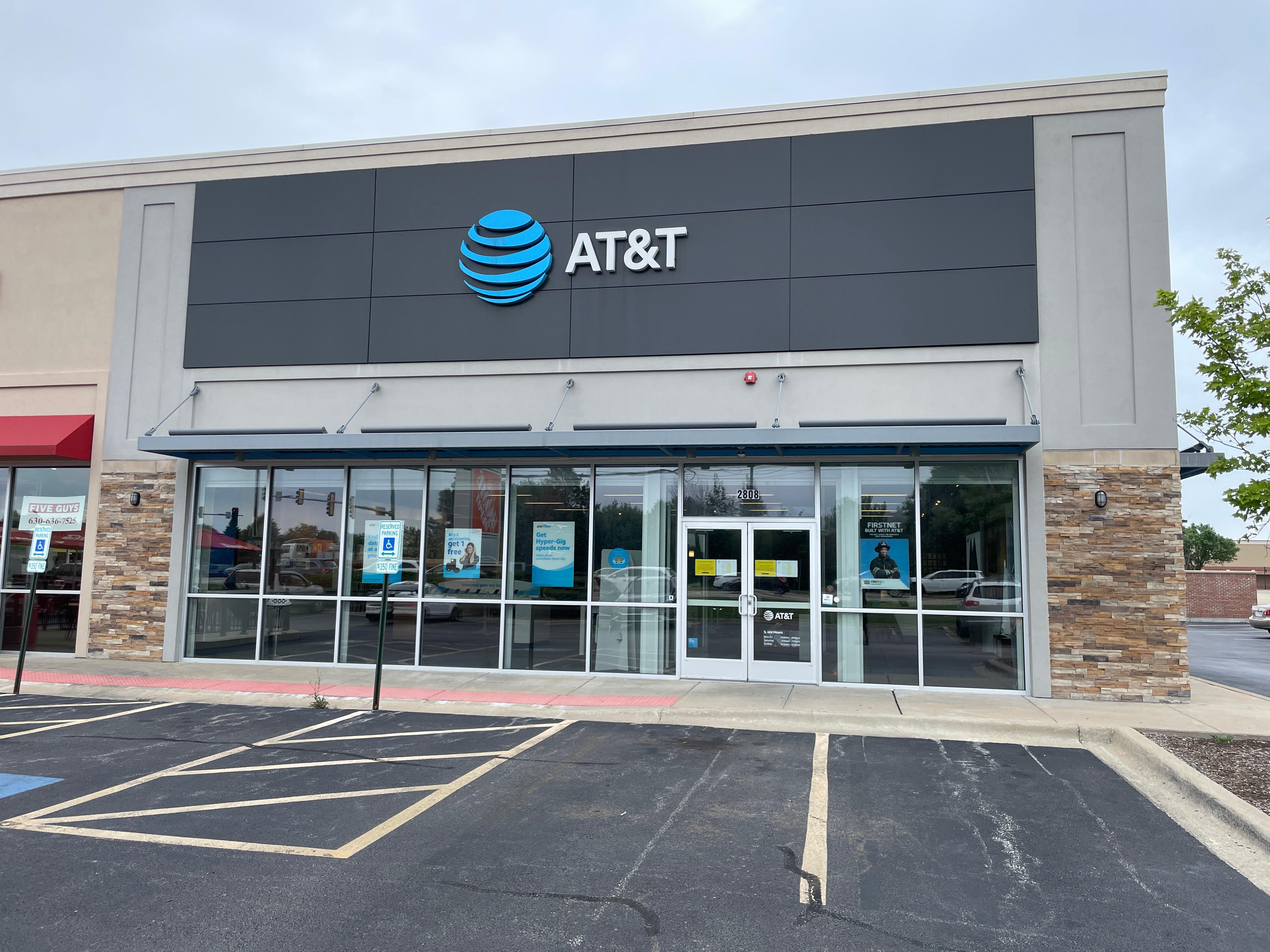 Phones, Internet & Holiday Tech Gifts at AT&T | AT&T Oswego - 2808 U.S ...