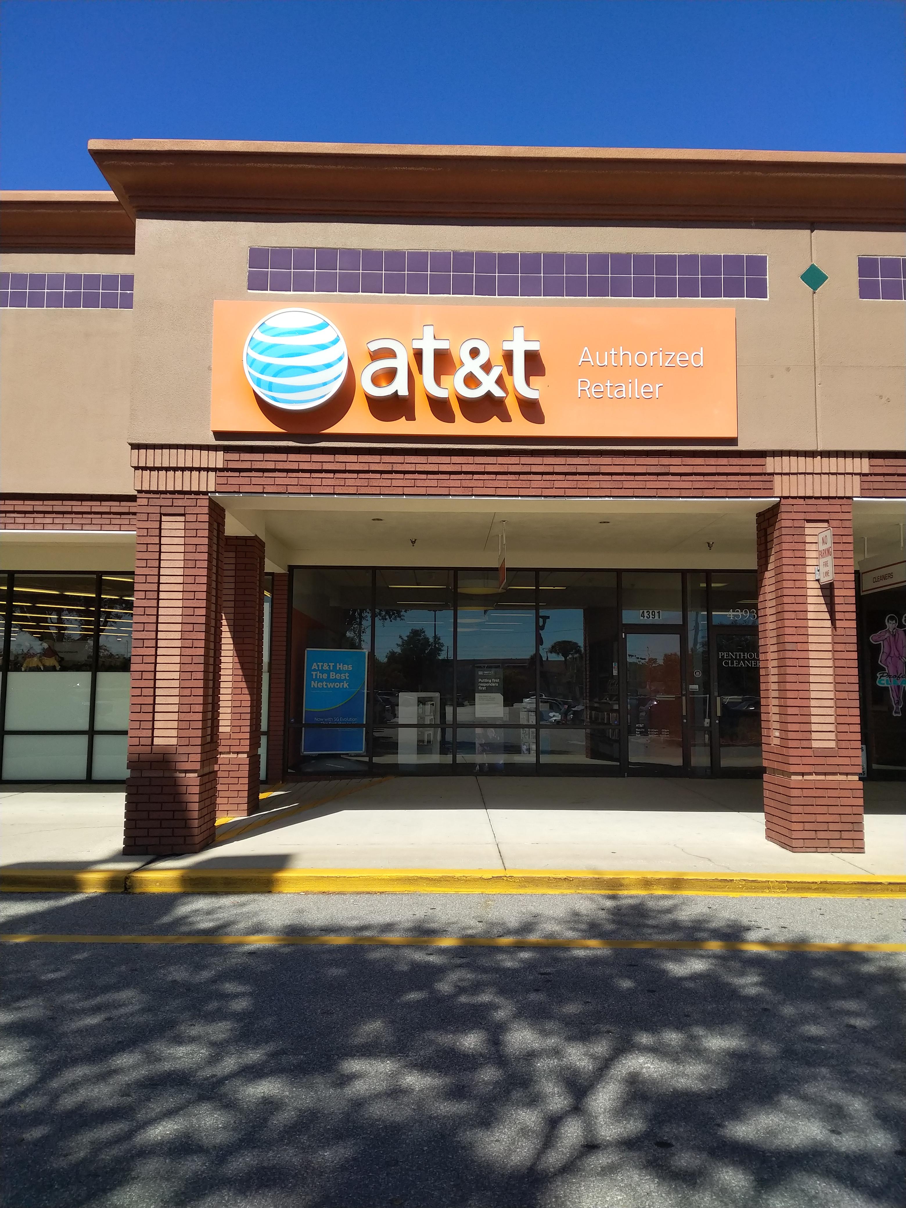 Phones, Internet & Holiday Tech Gifts at AT&T | AT&T Lakewood Plaza ...