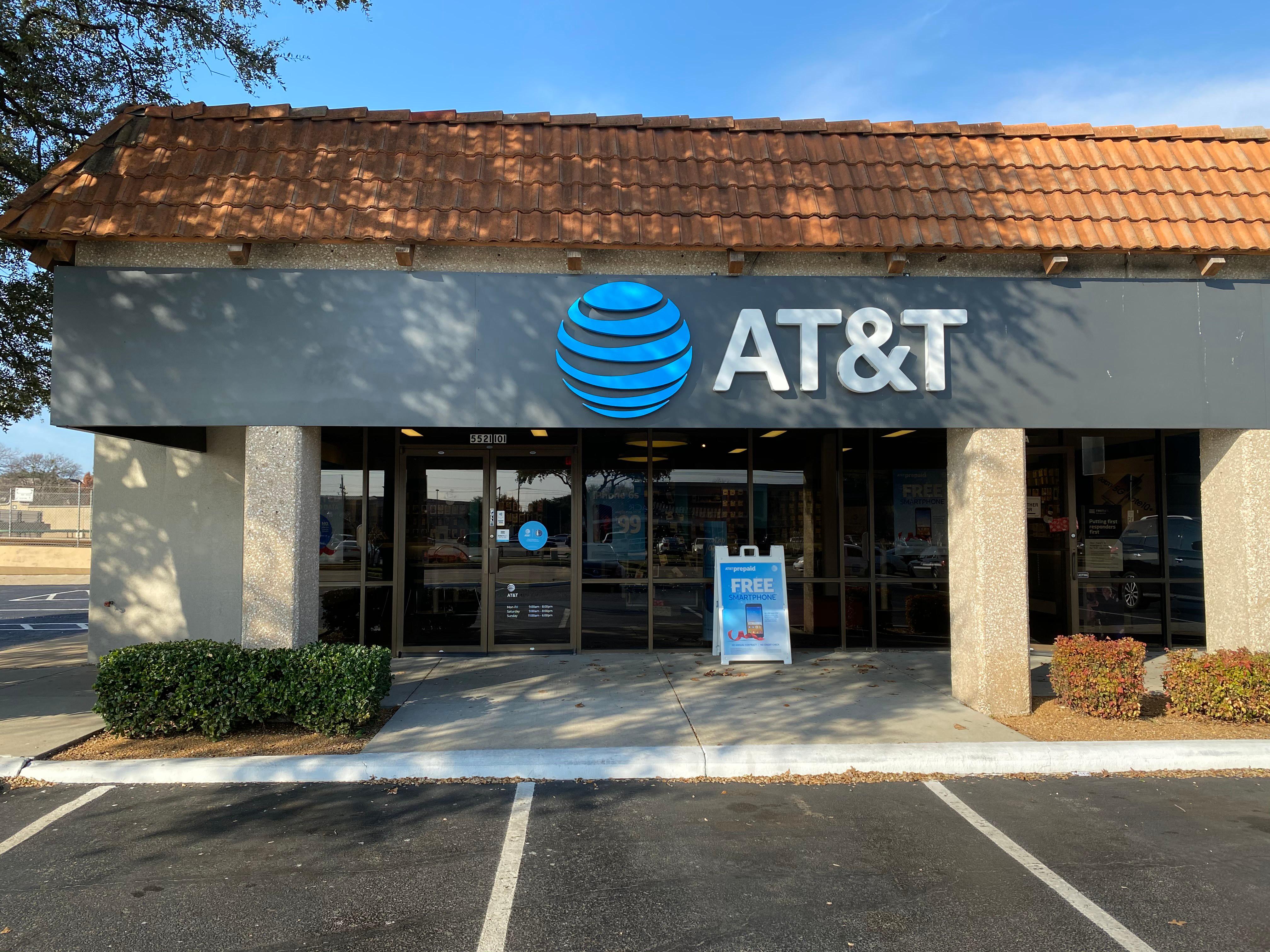 Phones, Internet & Holiday Tech Gifts at AT&T | AT&T Greenville Ave ...