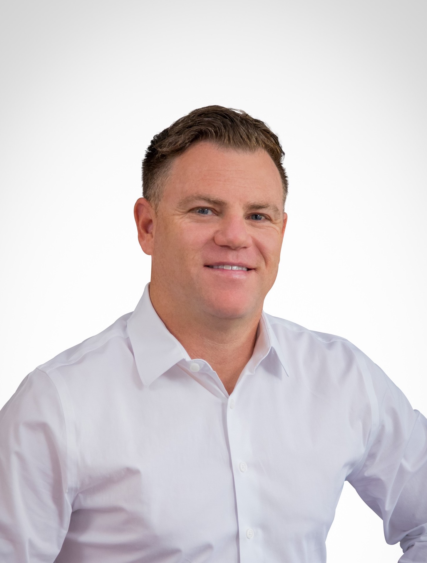 John Macdonald - Farmers Insurance Agent in Encino, CA
