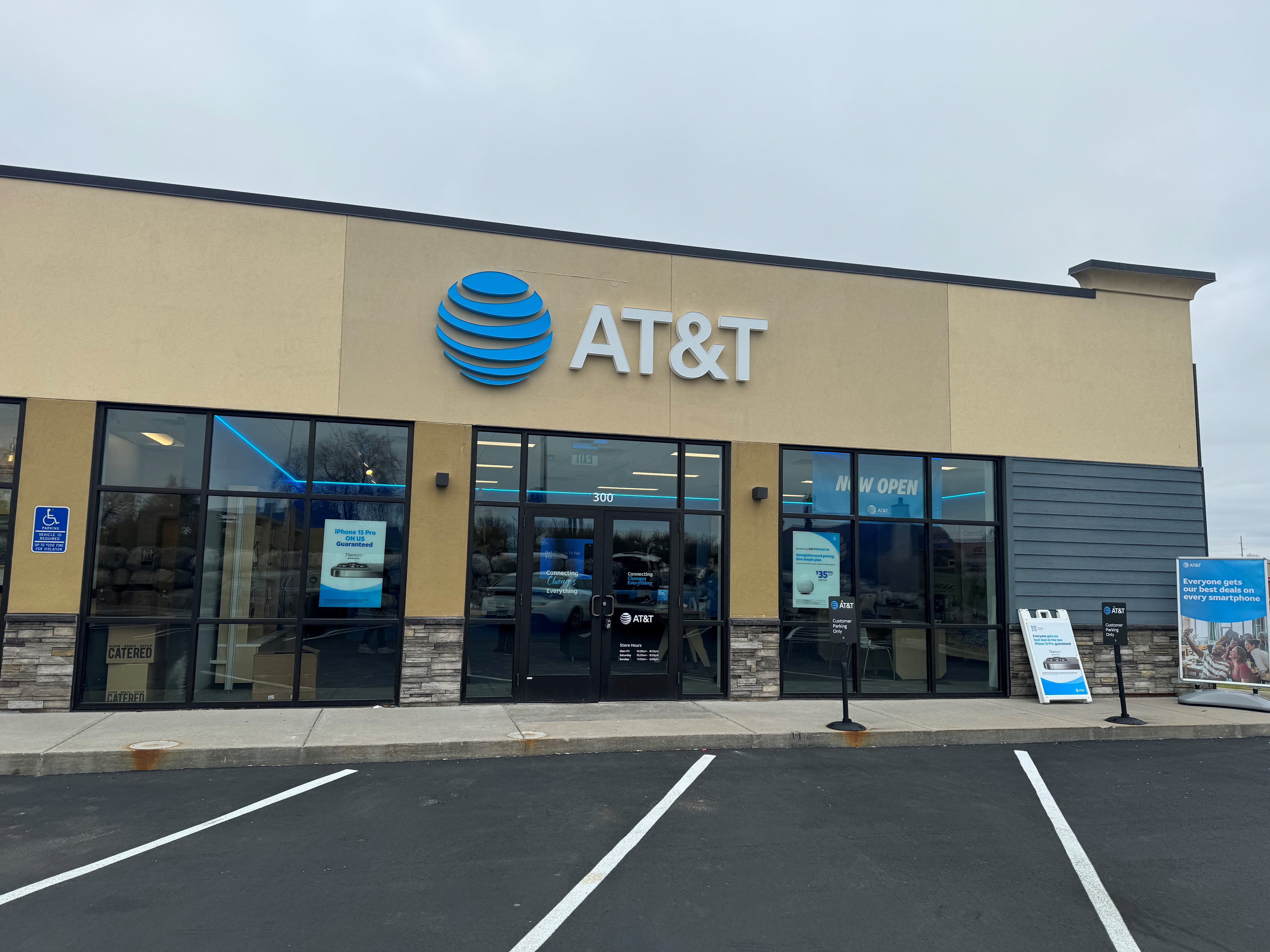 Cell Phone Store in Burnsville | iPhones, Samsung Phones, Prepaid ...